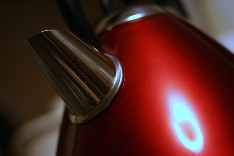 Limescale in kettle: how to remove limescale in kettle - citric acid ...